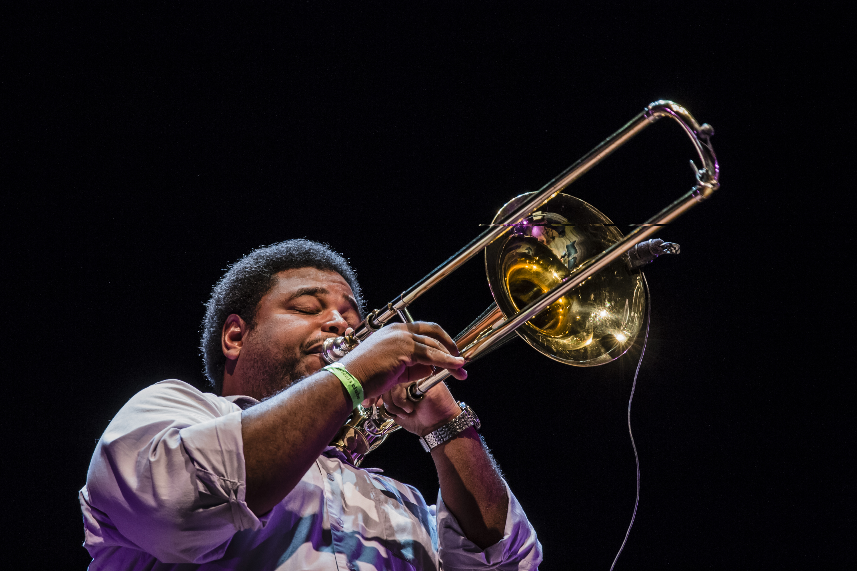 Tambor na Praça recebe o trombonista Leonardo Brasilino – Culturaliza BH