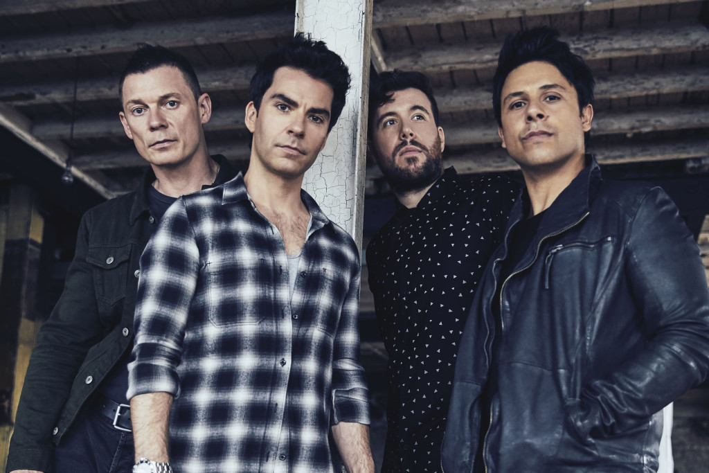 Stereophonics completa 28 anos de carreiracom o álbum “Scream Above The ...